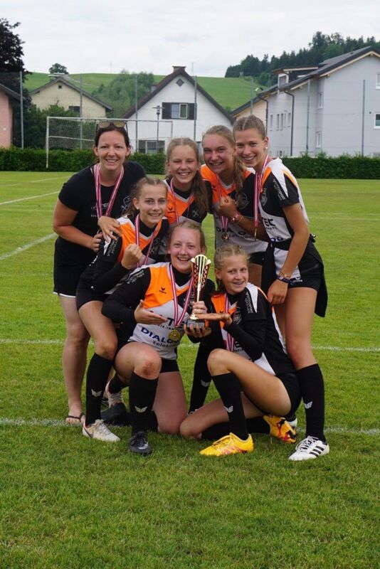 Wieder zwei Staatsmeistertitel: Arnreit dominiert die Faustball-Jugend