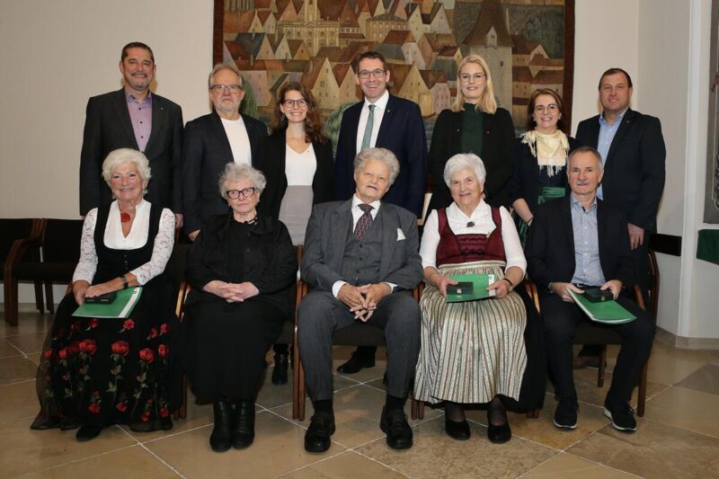 Fünf Steyrer Persönlichkeiten erhielten Ehrenzeichen