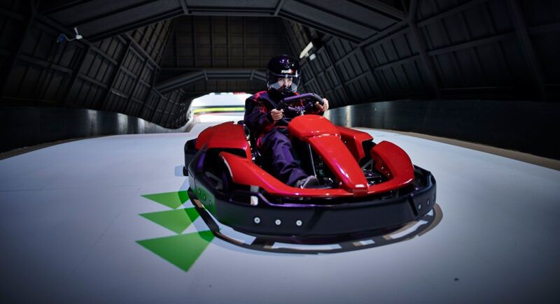 Erste Rotax-E-Kart-Racing Arena der Welt in Linz eröffnet