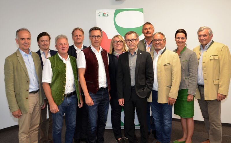 Bauernbund-Präsident NR Georg Strasser auf Bezirkstour in Eferding