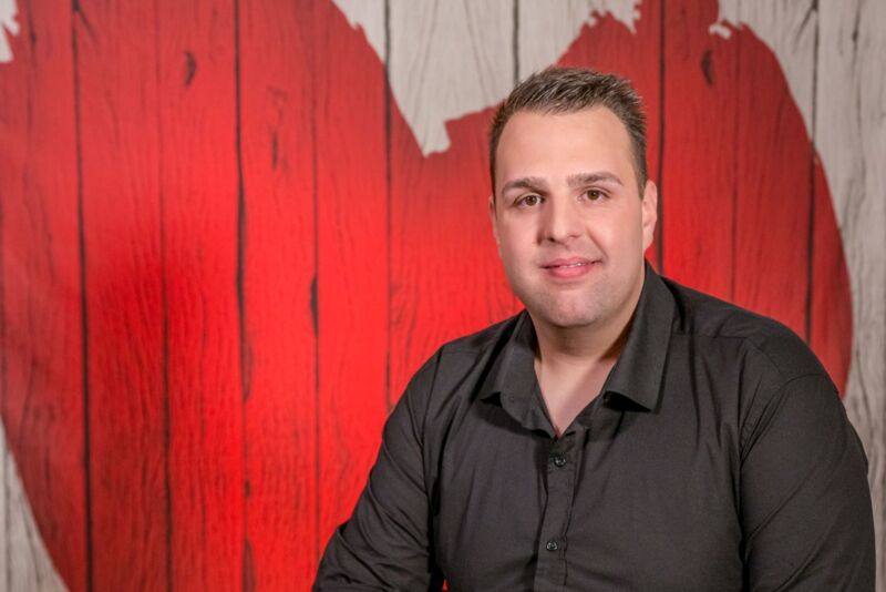 Yvonne aus Haid und Patrick aus Eferding treffen sich bei First Dates ...