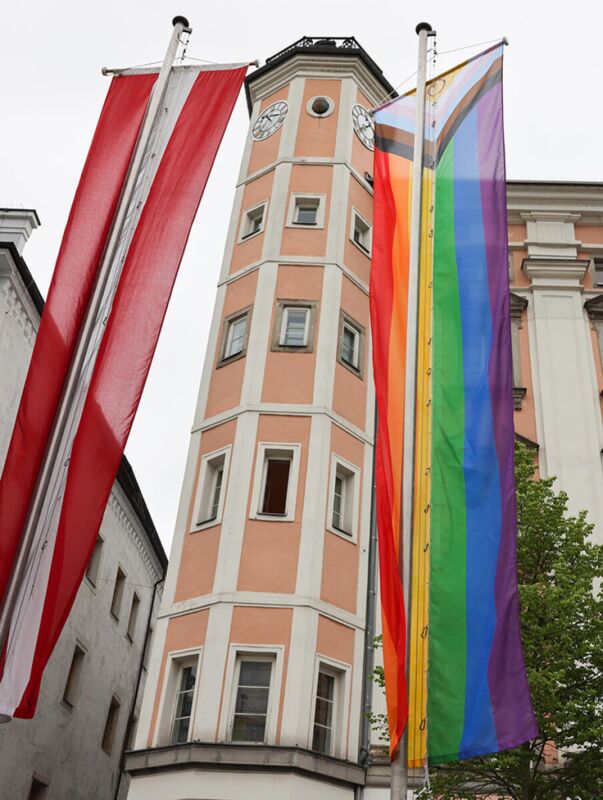 Rainbow City Linz zeigt Flagge