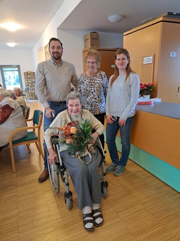 Die älteste Pinsdorferin ist 101 Jahre alt