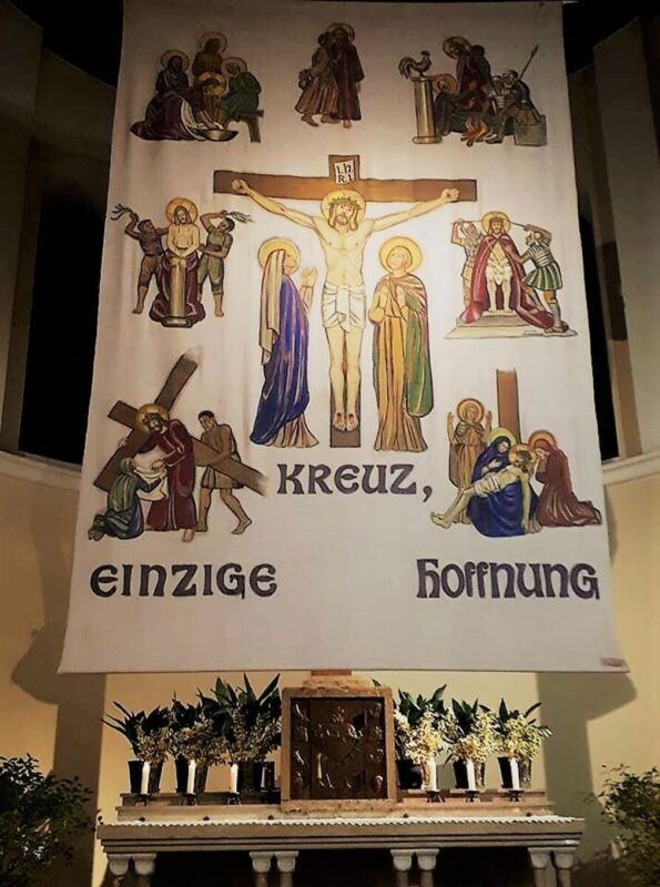 Fastenzeit: Kreuzwegs-Andacht in der Herz Jesu Kirche