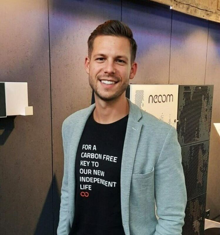 Martin Riegler ist Chief Revenue Officer: Vom Lehrling ins Top ...