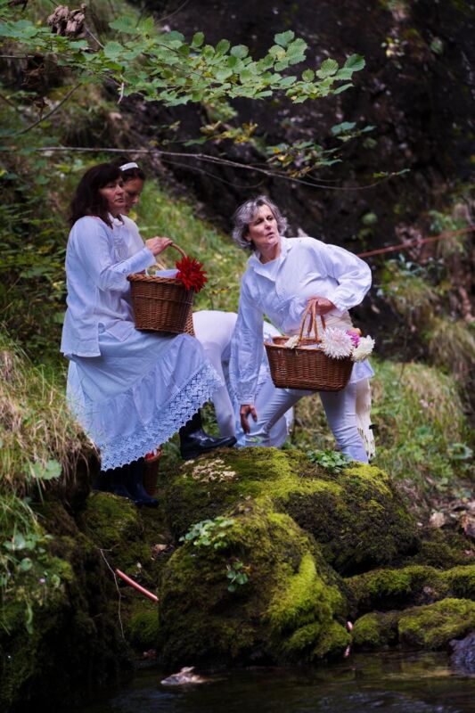 Dreharbeiten für Kunstfilm Der Raub der Proserpina beim Pießling ...