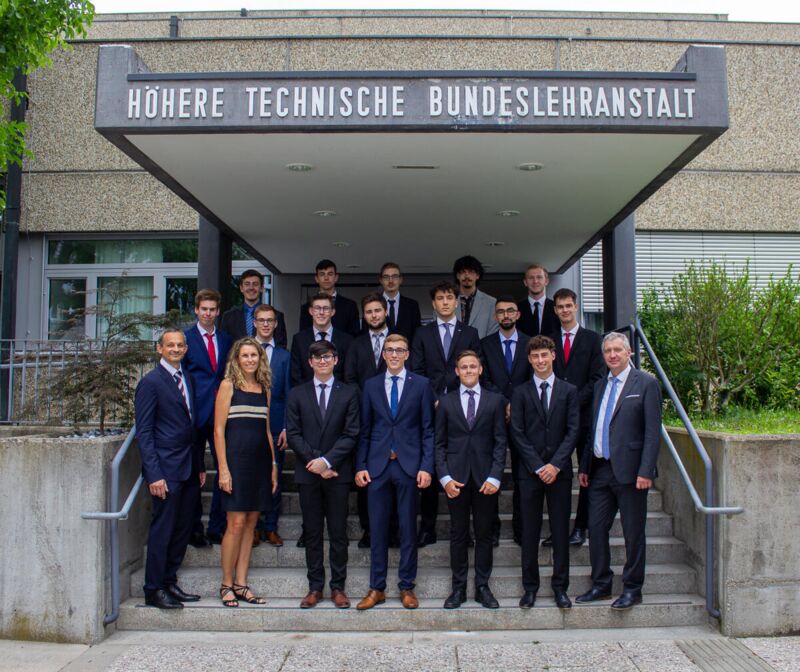 Matura an der HTL Wels - Mechatroniker und Chemiker
