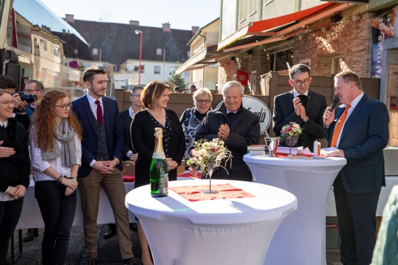 Killinger Reisen eröffnet neuen Standort in St. Valentin