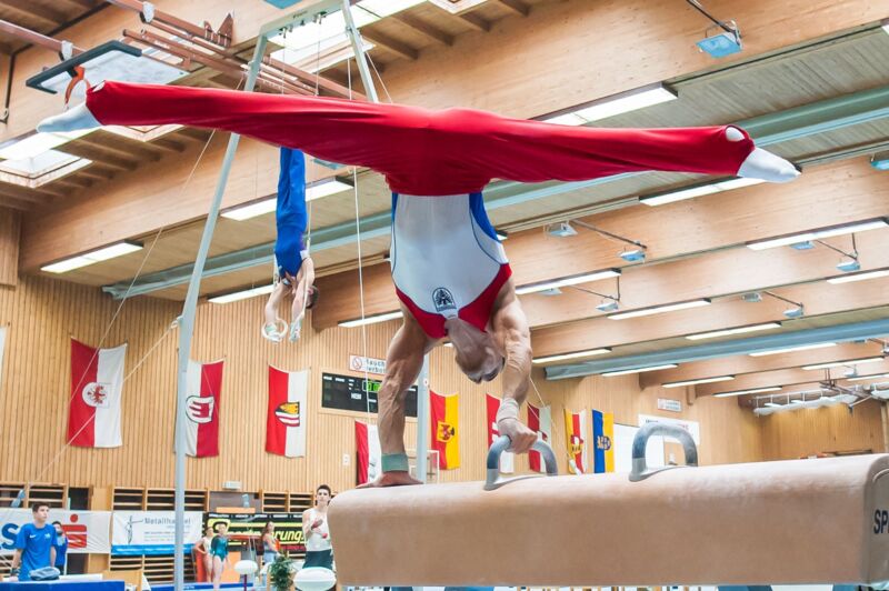 Marco Mayr gewinnt internationales Turnier im Kunstturnen