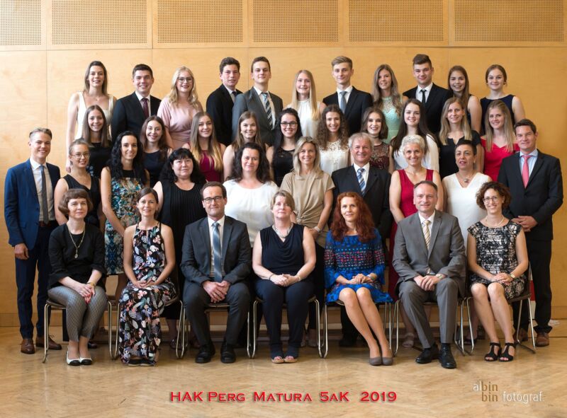 Gratulation an die Maturanten der HAK Perg