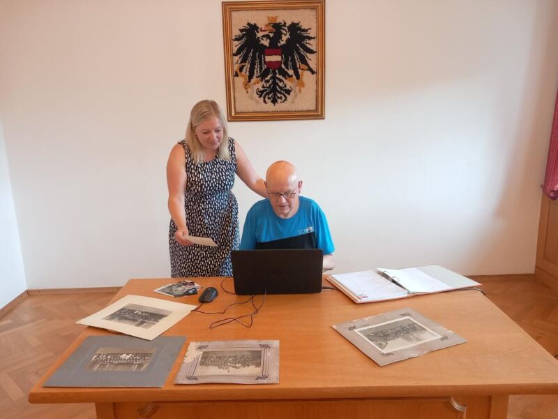 Ein Blick zurück lohnt sich allemal: Eröffnung der Topothek in Wartberg ...