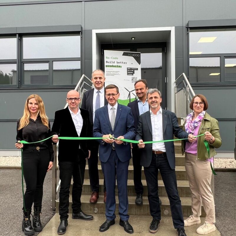 XOOO Mechatronics in Regau eröffnet