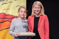 Carmen Lehner erhält Lesepreis